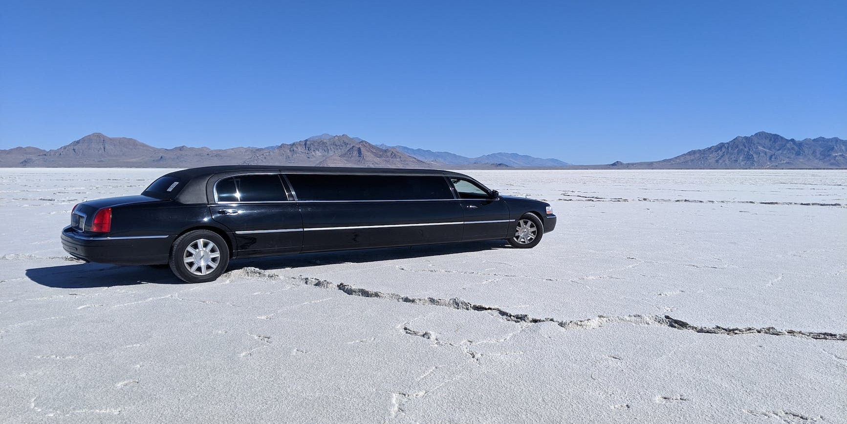 Master Limo Rentals: Your Guide for High-Demand Seasons like Prom